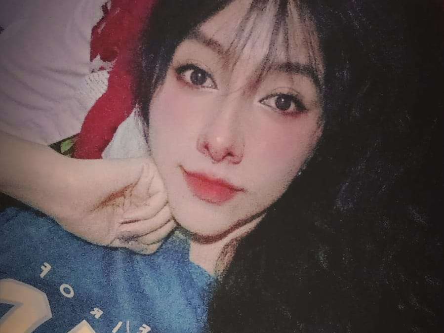 LadyAri's profile - E-Pal