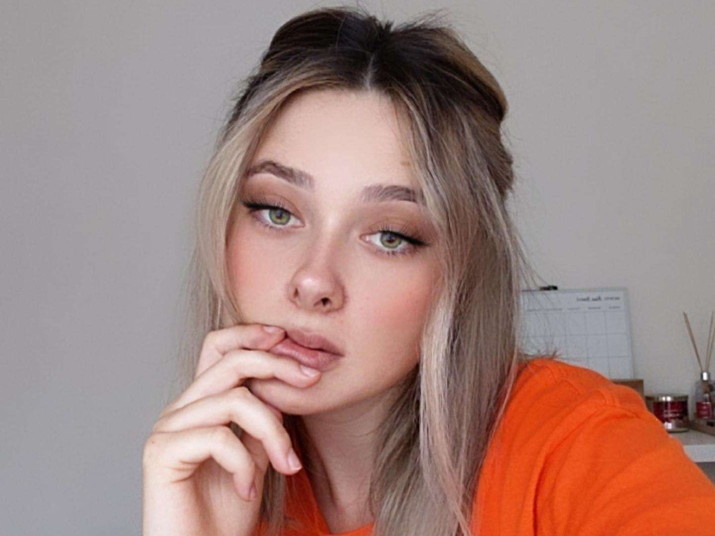 Mimi🌸's profile - E-Pal