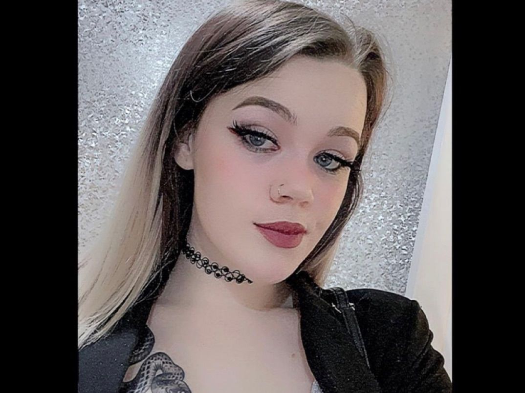 Courtney's profile - E-Pal