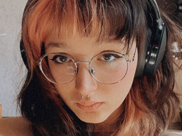 Guac_bat's profile - E-Pal