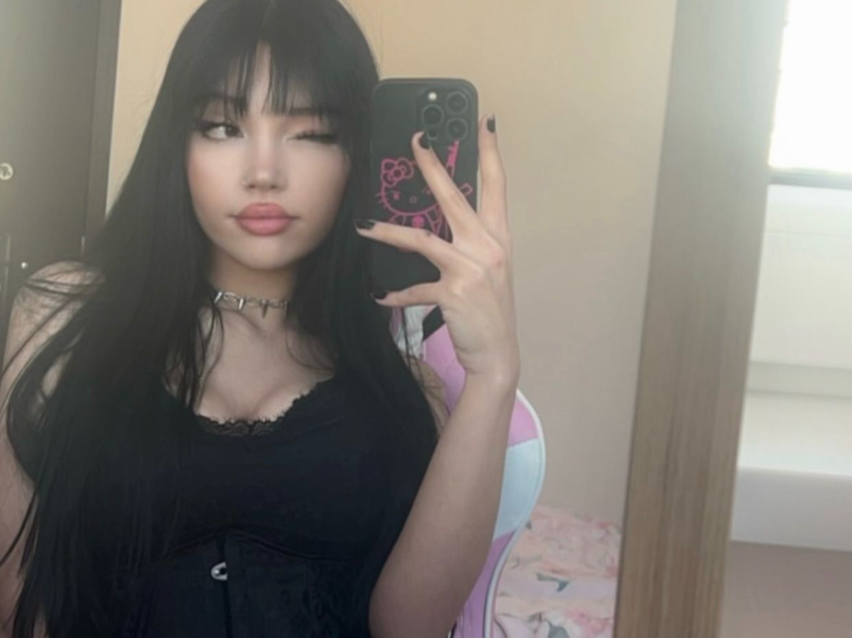 Emi's profile - E-Pal