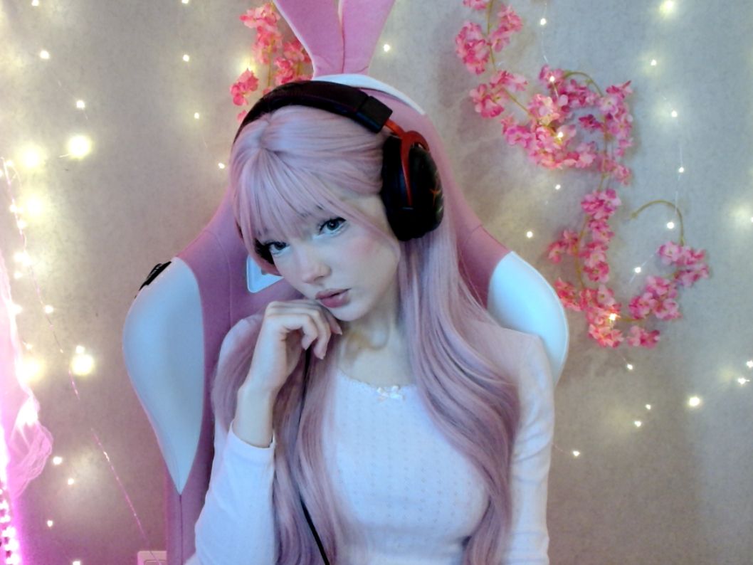 Mai's profile - E-Pal